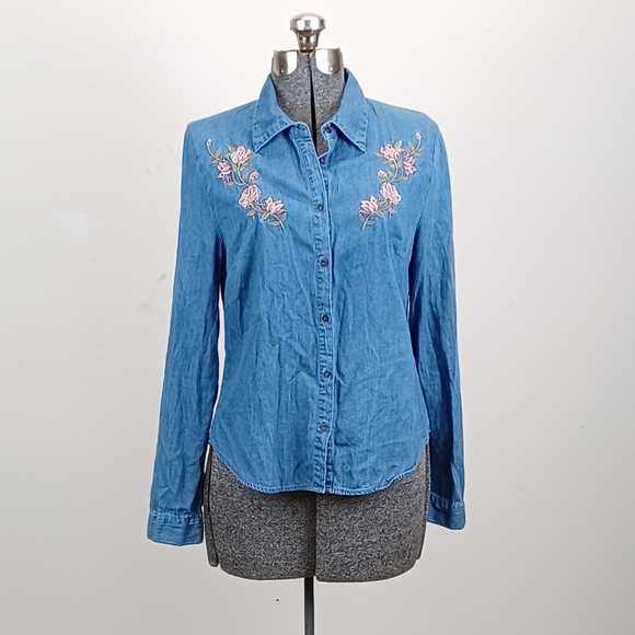 Love Tree | Tops | Love Tree Denim Top | Poshmark